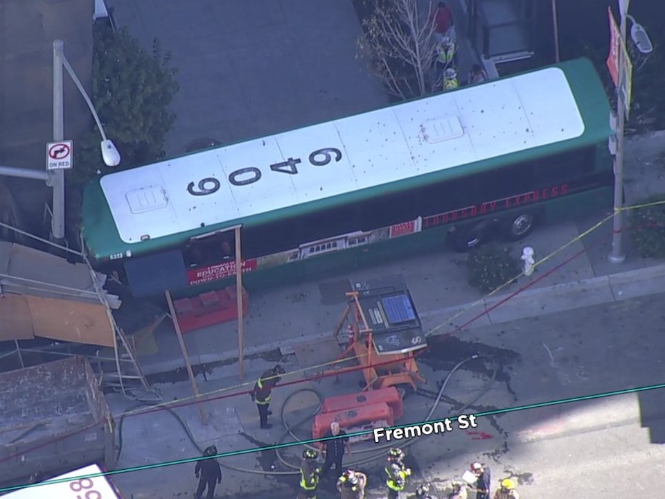4 Injured After AC Transit Bus Collision In SoMa