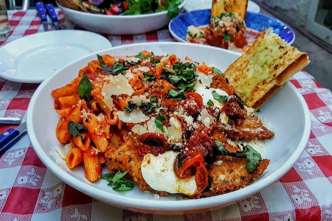 Your guide to the 5 most popular spots in Tampa's Davis Island