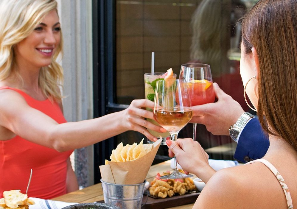 New American Spot 'Moxie's Grill & Bar' Debuts In Greater Uptown