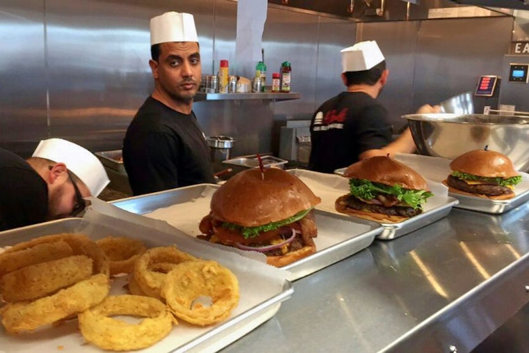 'Alfred's Burger House' Makes Greater Eastwood Debut