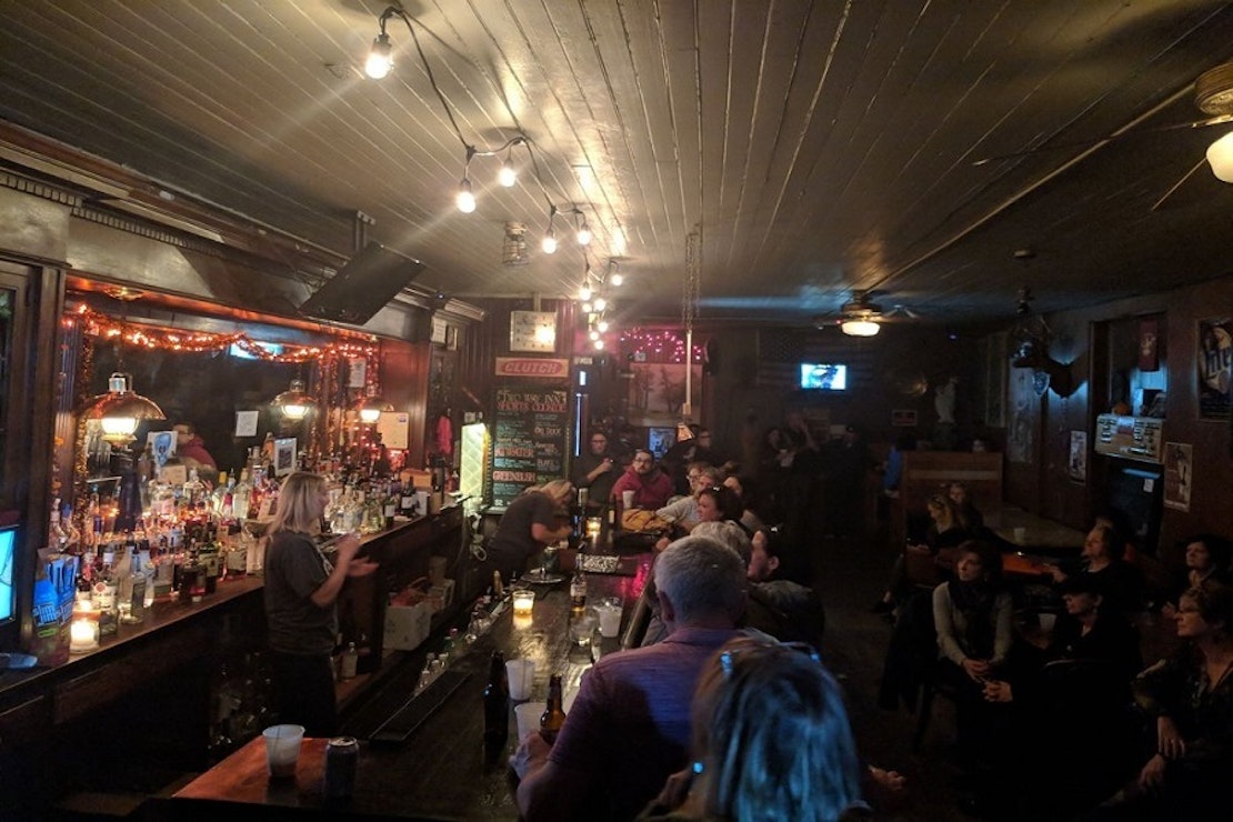 Detroit's 4 best dive bars (that won't break the bank)