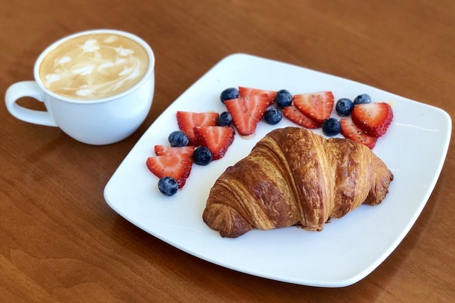 New Miracle Mile breakfast and lunch spot MRKT opens its doors