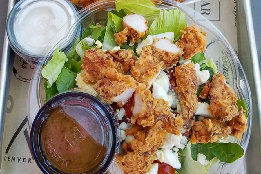 New chicken shop Lou’s debuts in Capitol Hill