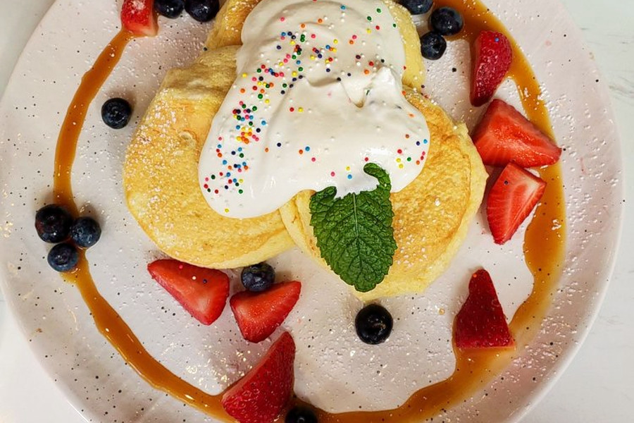 New spot Hanabusa Cafe opens in the Loop