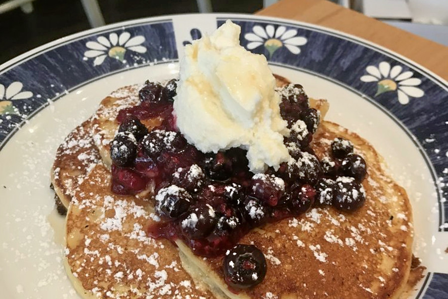 '7 Plates Cafe' debuts in Lincoln Park with European-inspired fare