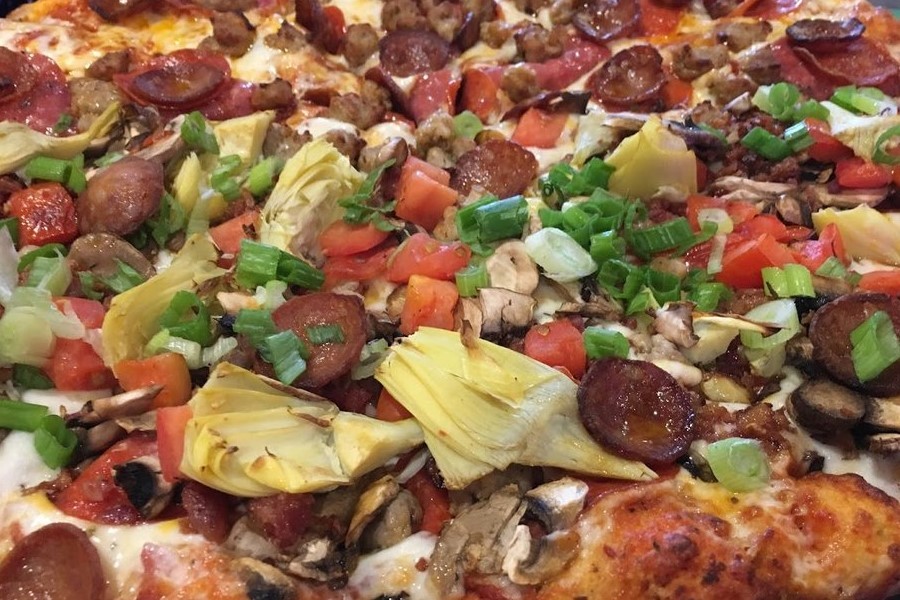 Round Table Pizza returns to Irvine