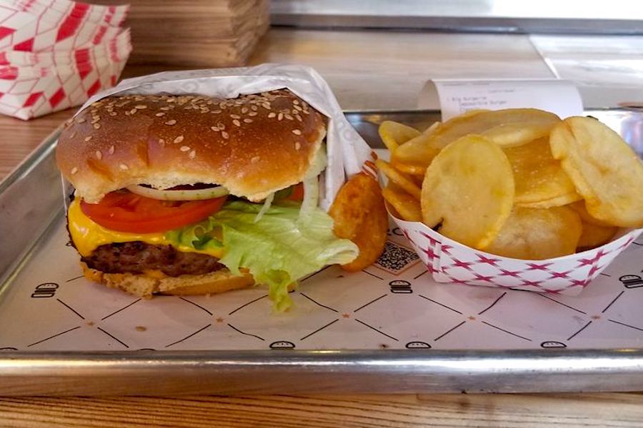 New BurgerIM location opens in Austin