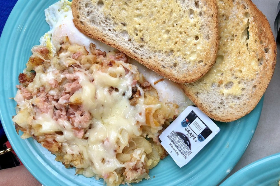 4 top options for affordable breakfast and brunch food in Pittsburgh