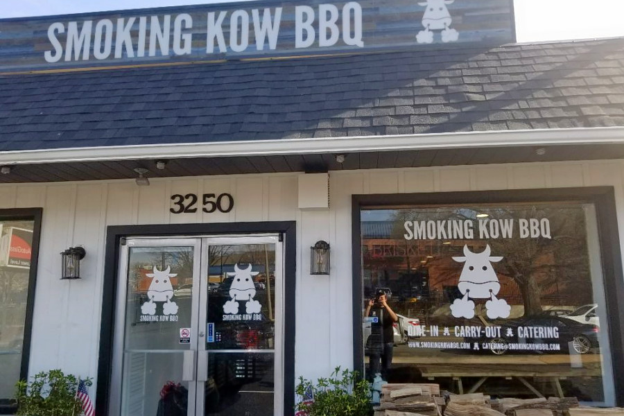 New Smoking Kow BBQ cooks up ribs, brisket and more in Alexandria