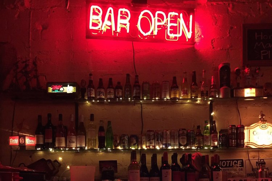 After hours: Top 5 dive bars in Los Angeles, ranked