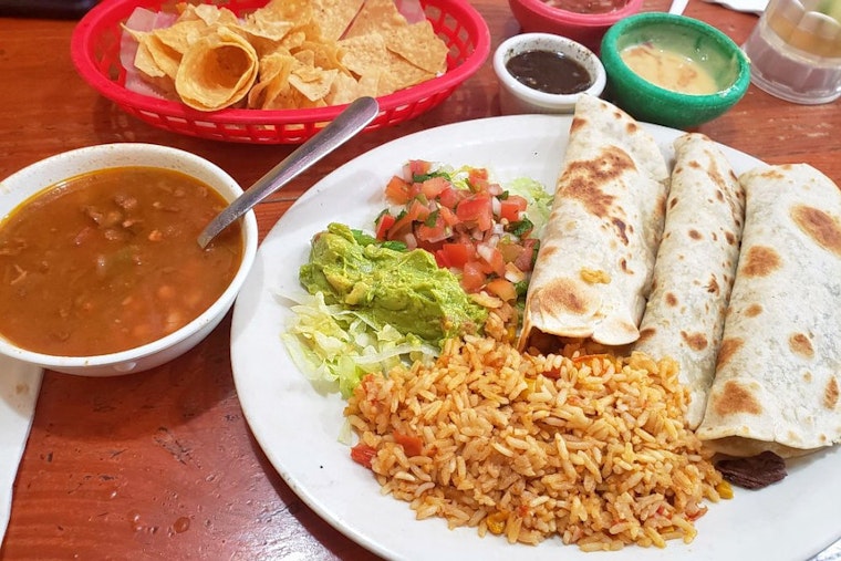 Explore the 5 most popular spots in Houston's Denver Harbor