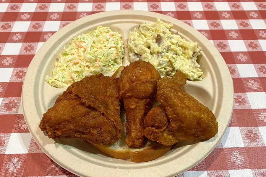 Gus's World Famous Fried Chicken debuts in downtown Santa Ana