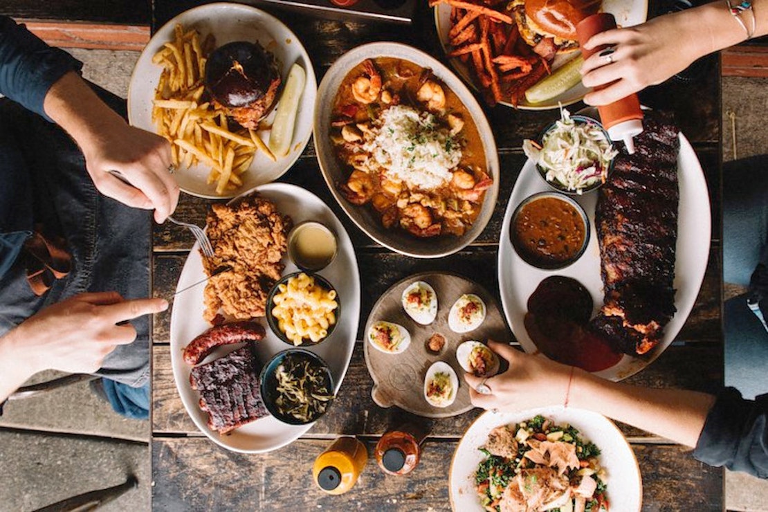 Score barbecue and more at Chatsworth's new Gus's Bbq