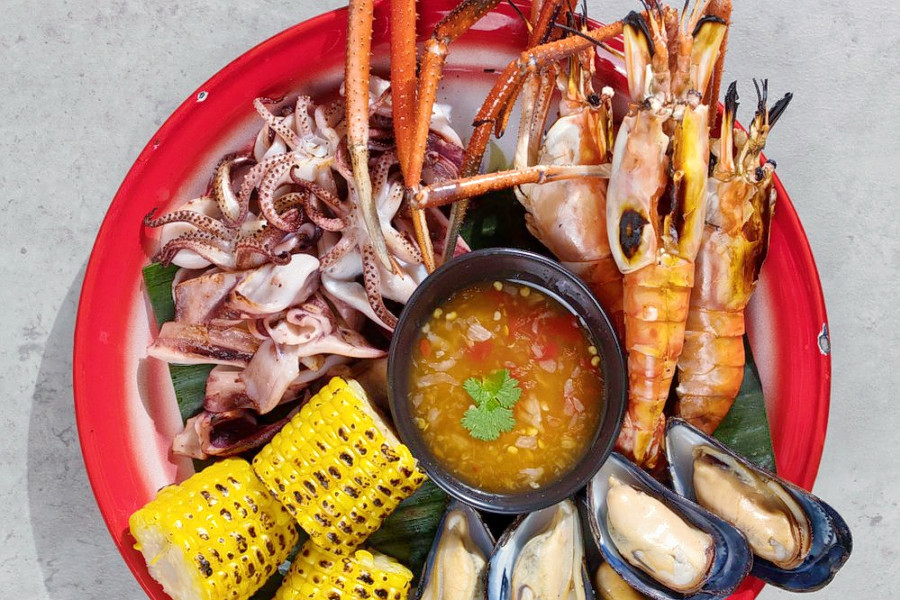 New Thai spot Thaan debuts in Jackson Heights