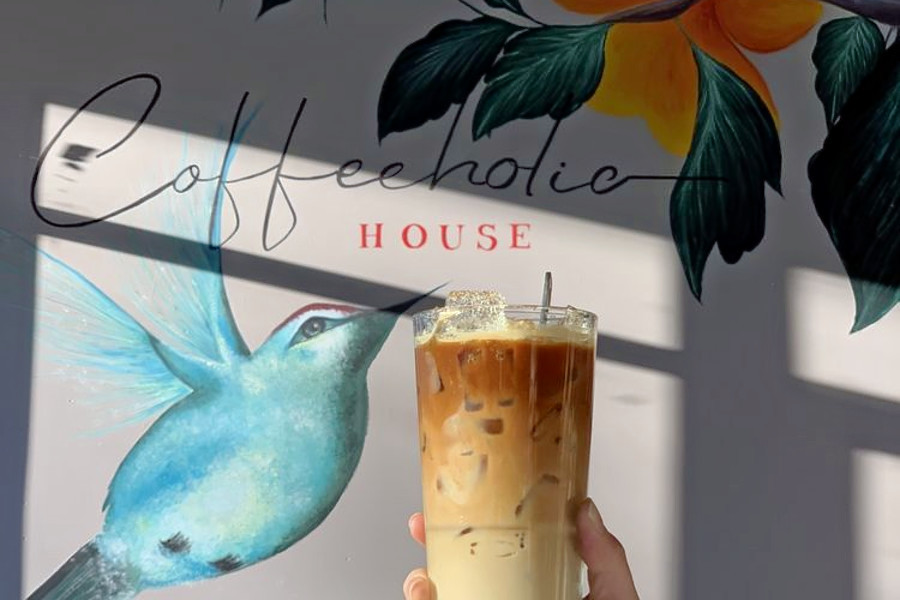 Find coffee, tea and more at Columbia City's new Coffeeholic House