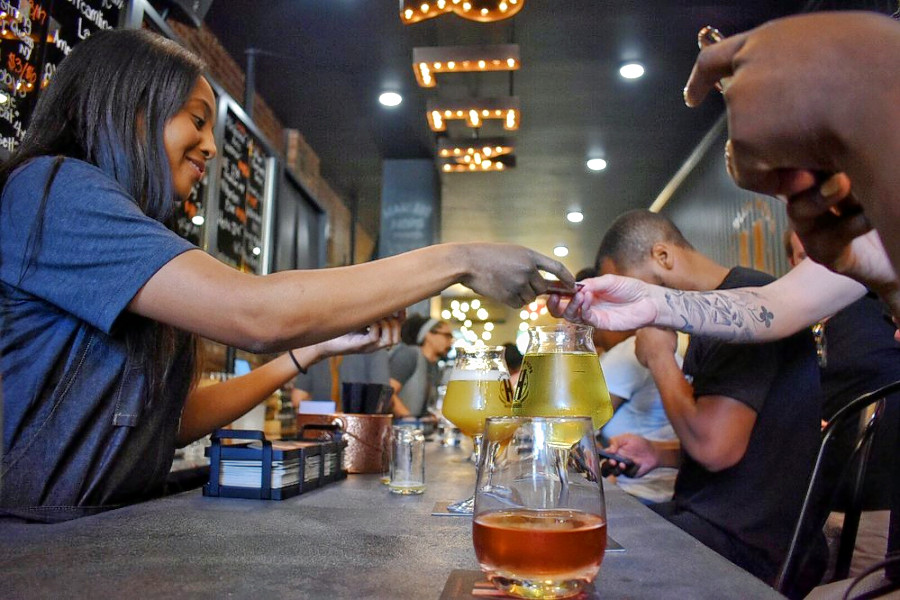 Central Harlem gets a new craft beer bar: Harlem Hops