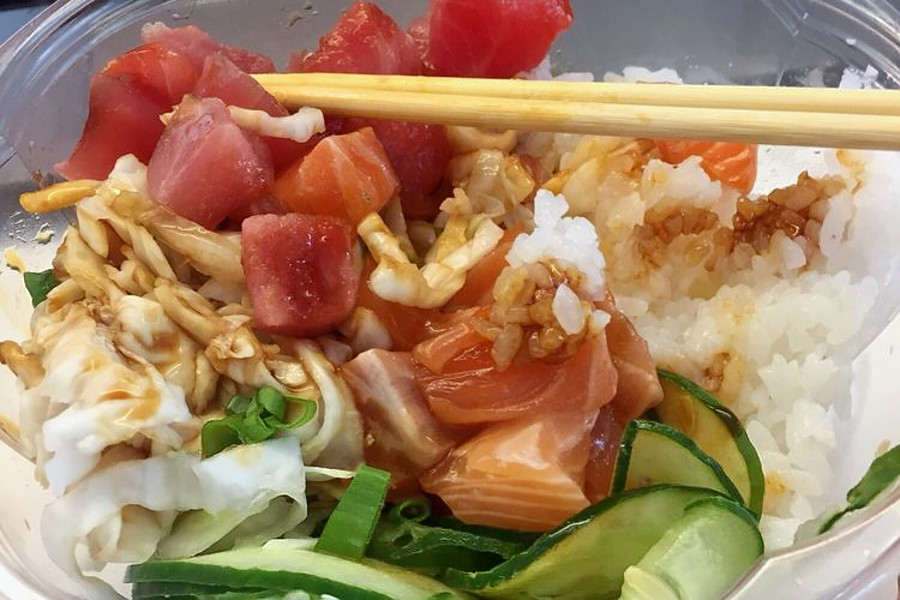 Local sushi burrito chain Buredo opens in NoMa