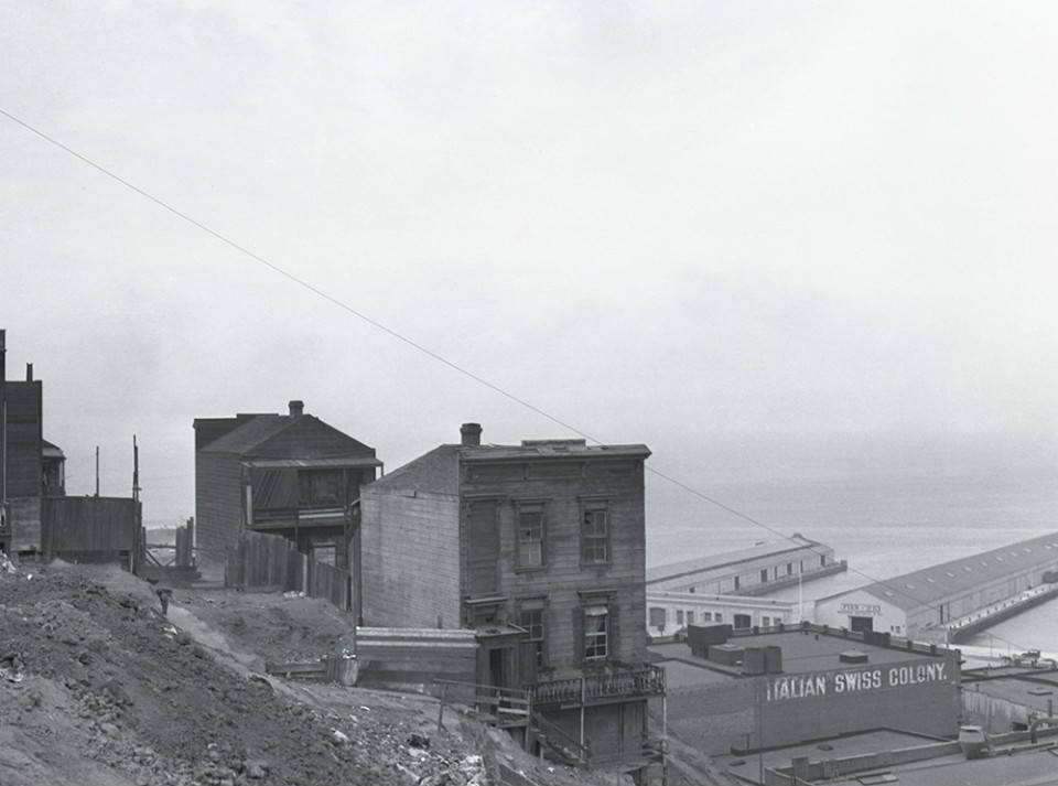 Rare Photo Exhibit Reveals City Scenes From the 1930s